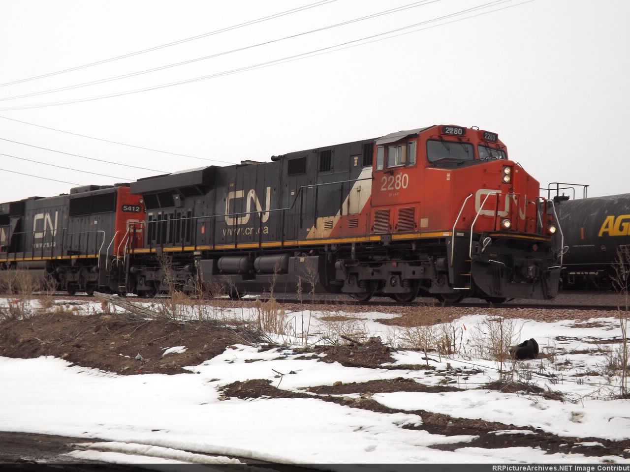 CN 2280